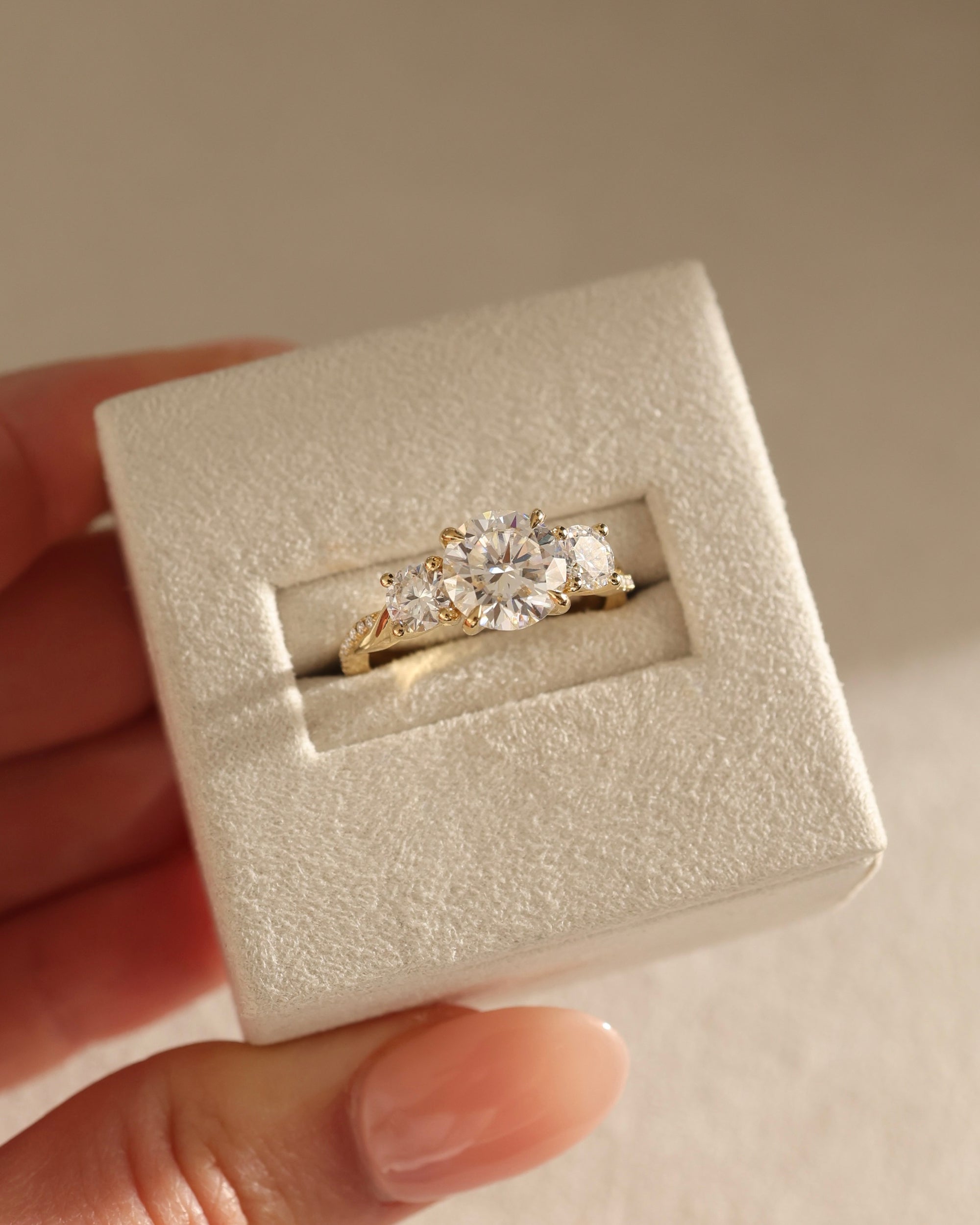 Engagement Rings – 4CS Diamond Jewelry